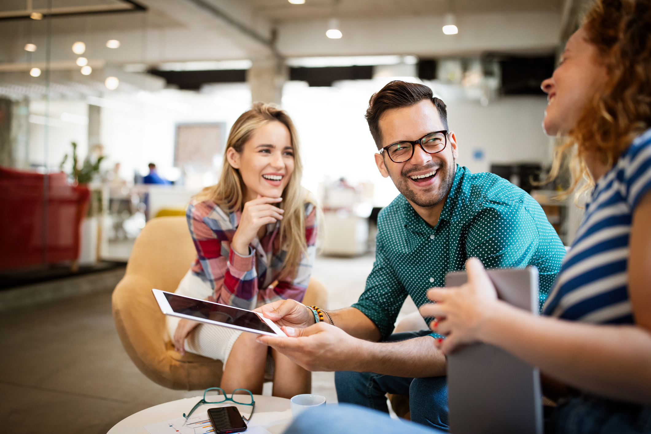 A guide to getting employee relations right - Ciphr